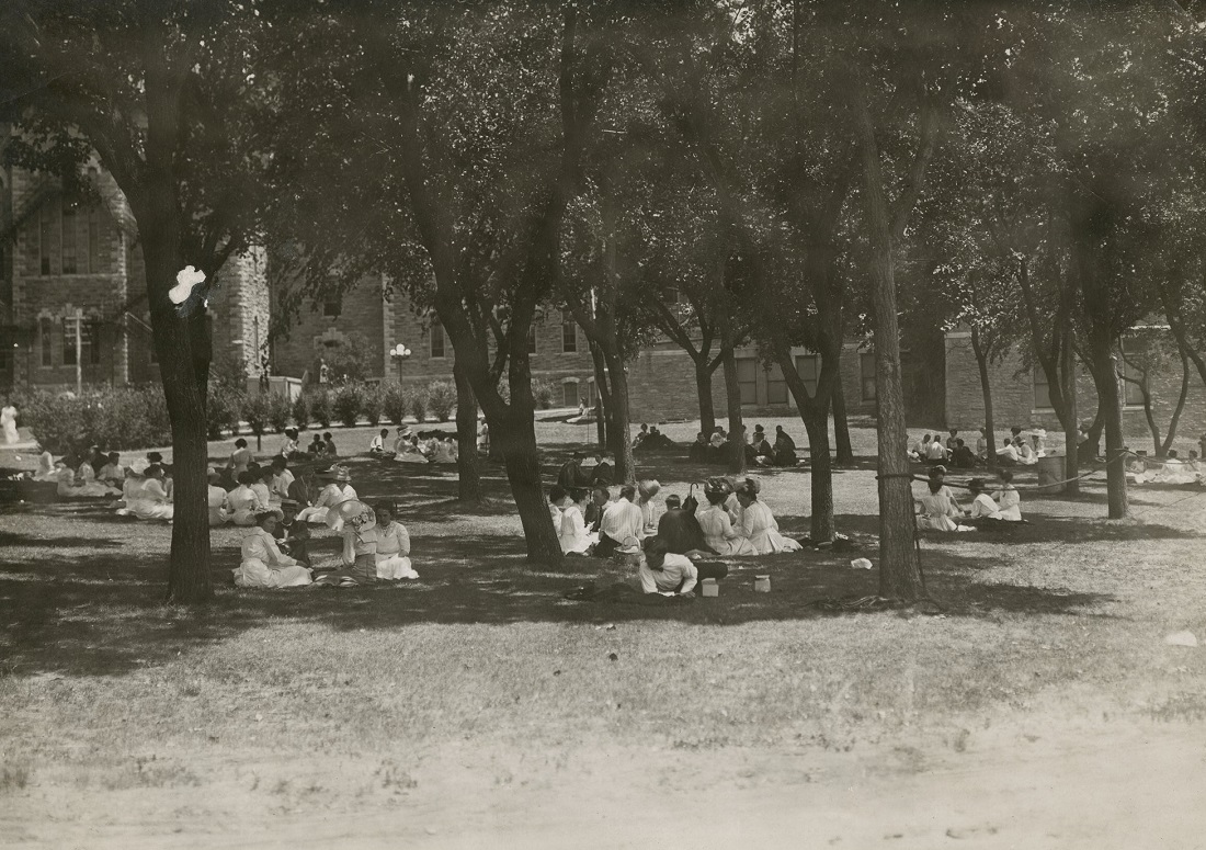 Kenneth Spencer Research Library Blog » Throwback Thursday: Picnic ...